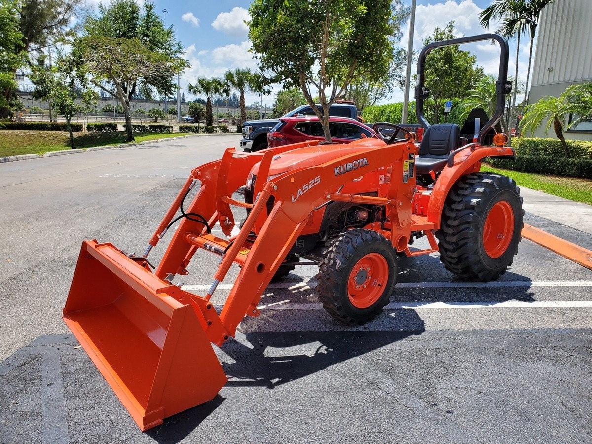 Tractor 20-40hp With loader - Florida Coast Equipment